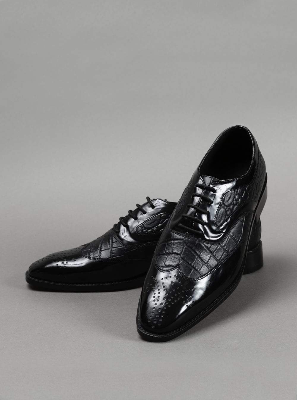 Buy Designer Leather Shoes for Men Online in Dubai, UAE - Vavci